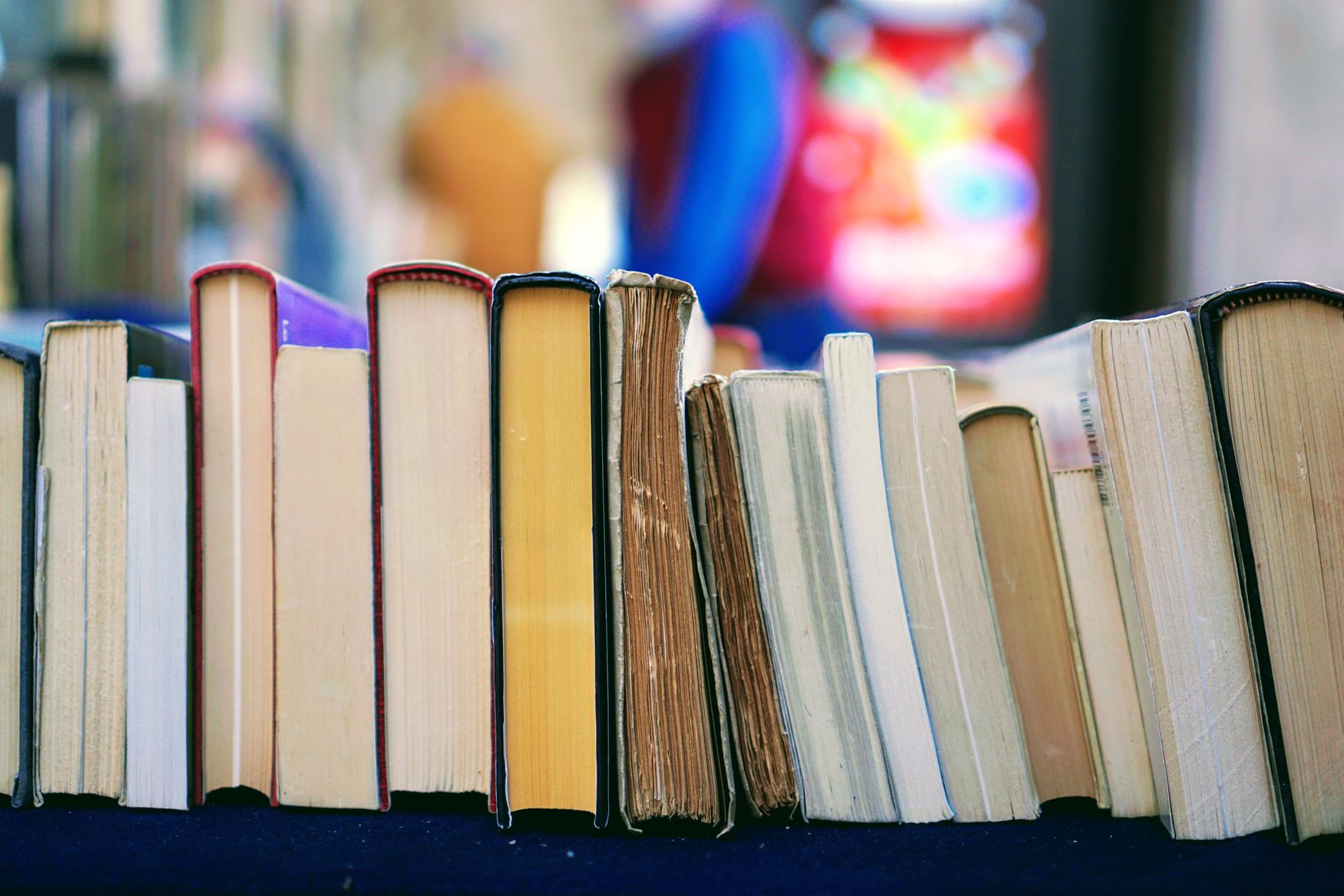 Guide to Using Pre-trained Word Embeddings in NLP Guide to Using Pre-trained Word Embeddings in NLP